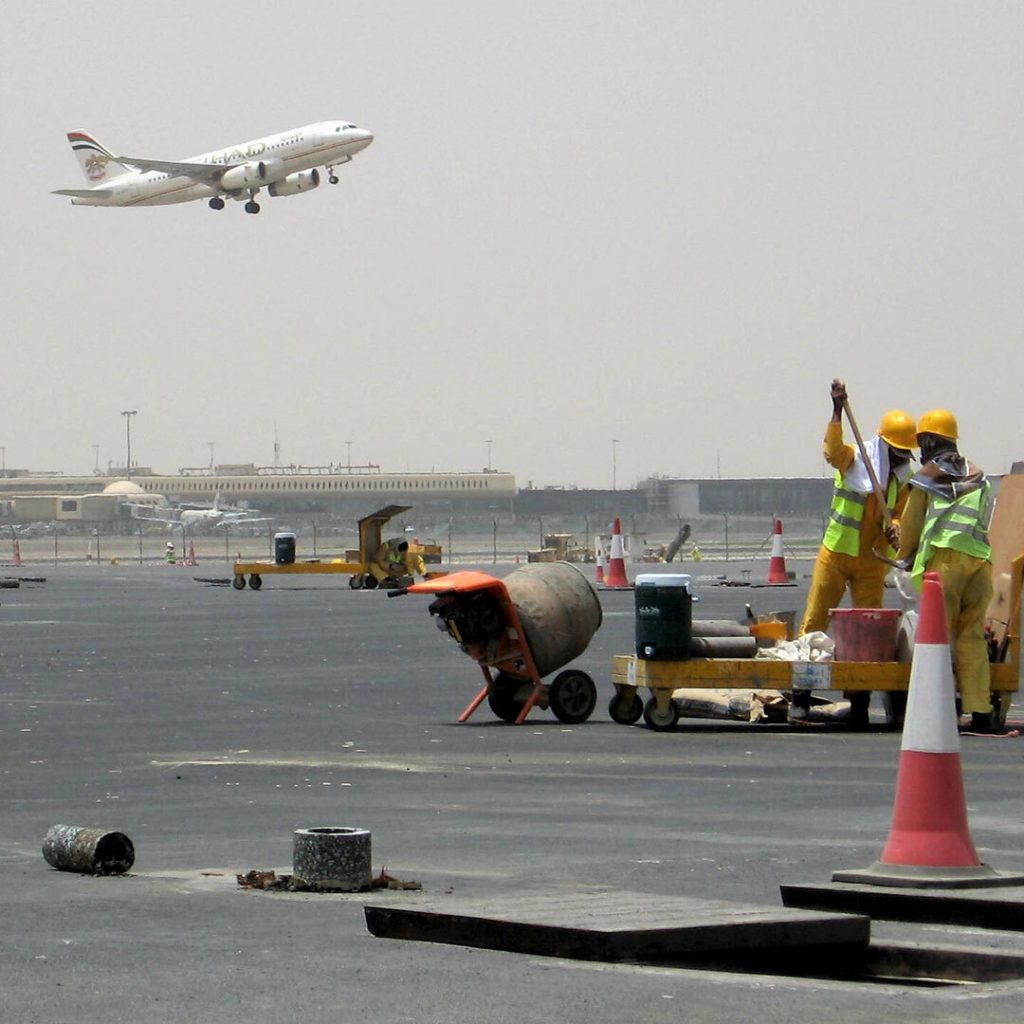 Airfield Lighting for 2nd Runway Abu Dhabi Airport – TAMAS